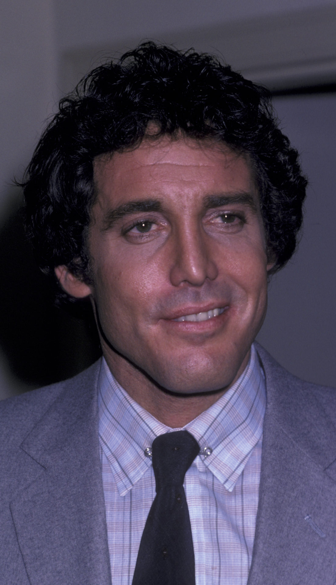 TV star dies on his birthday days after 'emergency surgery left him ...